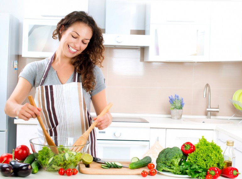 12 time-saving steps to success in your raw kitchen - Sarah Best